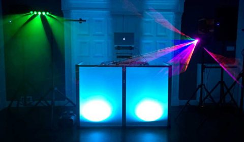 Discomovilbcn.es | Alquiler de discomóvil, dj para fiestas